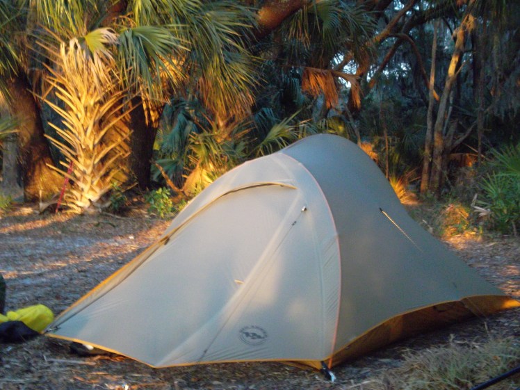 How to Properly Pitch a Tent – TreeLineBackpacker